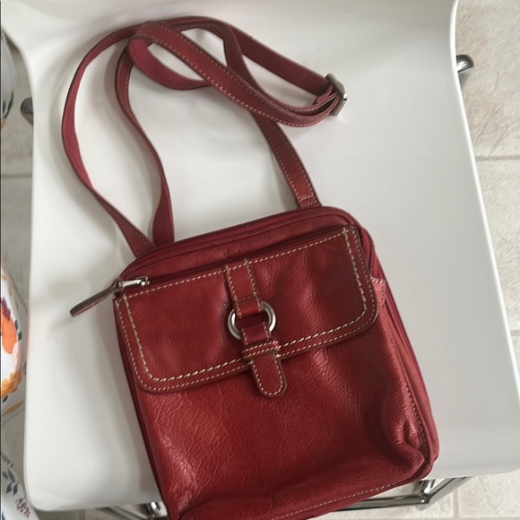 Fossil | Bags | Fossil Red Leather Crossbody Bag With Structured Design ...